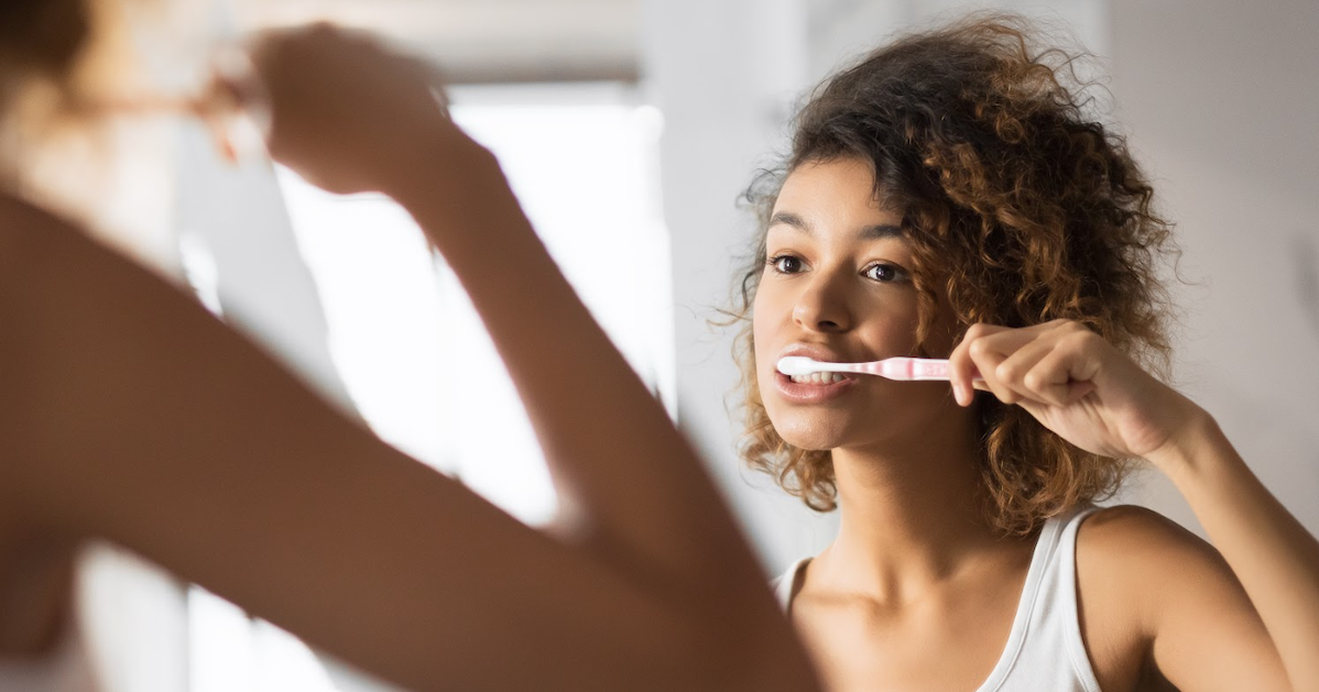 Clean teeth: Why is brushing teeth important? 🦷